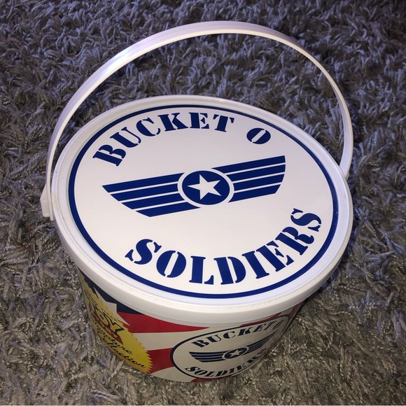 Disney | Toys | Toy Story Signature Collection Bucket O Soldiers Army ...